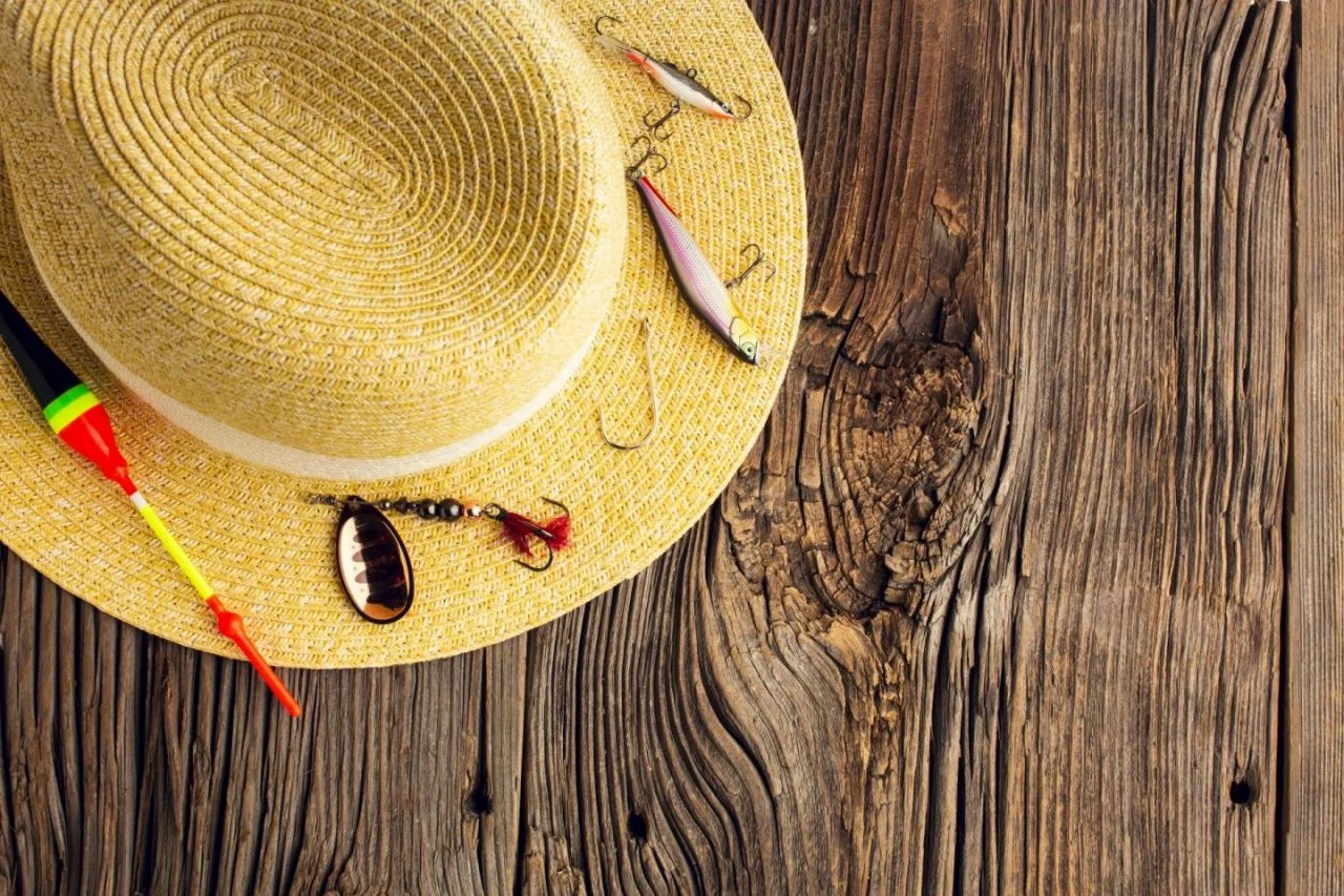 Are Straw Hats Waterproof? Truth & Care Tips - JoinTop