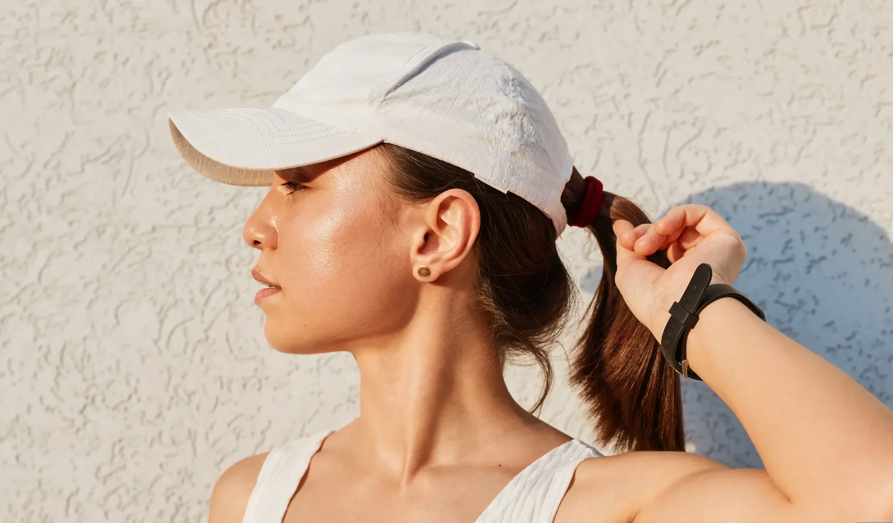Best Way to Wear a Baseball Cap Without Ear Flare – JoinTop | Custom ...
